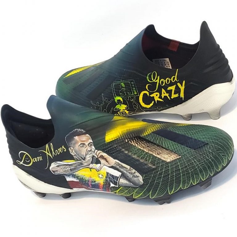 海外で活躍するスニーカーカスタムアーティスト6名！【タラゴオフィシャルアンバサダー】 - スニーカーズ ケア公式サイト